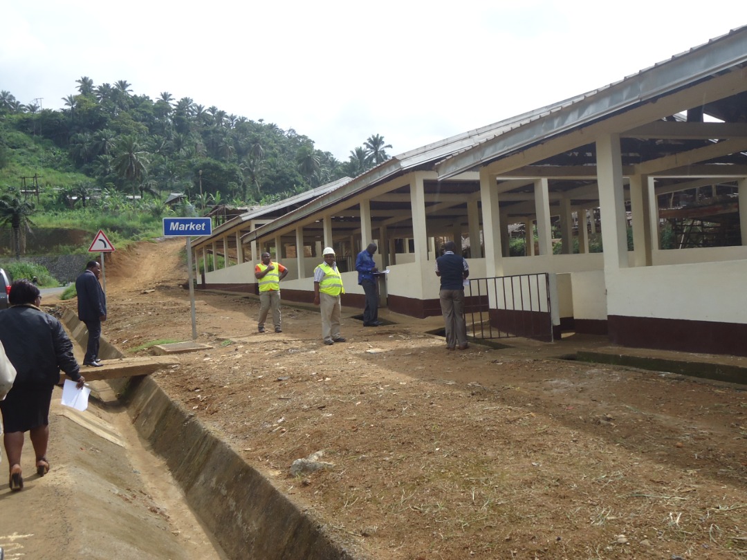 Cameroun- Route Kumba-Mamfé : les à côtés réalisés à plus de 4 ...
