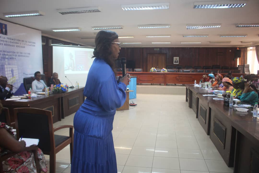 Cameroun- Transformation digitale de la femme : la diaspora au féminin ...